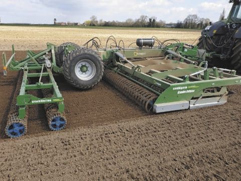 Outil de préparation de sol traîné : Le Combigerm GC Franquet
